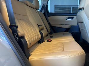 Pelēks Nissan X-Trail 2024 Šauļi, ar dzinēja tilpumu 1.50 L un nobraukumu 4 tūkst. km par 34800 €, foto 19 vietnē AUTOMOTO.COM.LV
