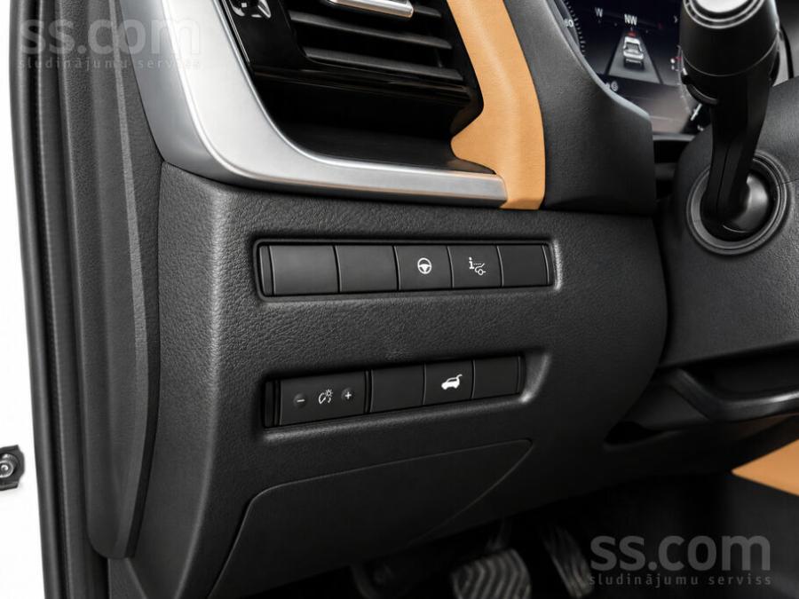 Pelēks Nissan X-Trail 2024 Rīga, ar dzinēja tilpumu 1.50 L un nobraukumu 46 tūkst. km par 36890 €, foto 10 vietnē AUTOMOTO.COM.LV