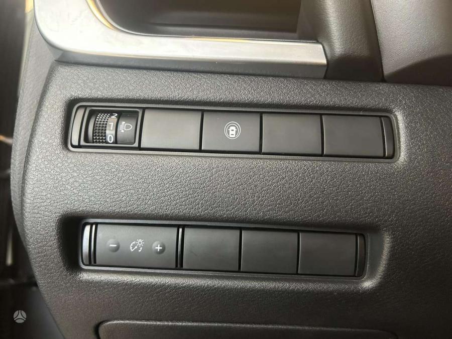 Pelēks Nissan X-Trail 2024 Šauļi, ar dzinēja tilpumu 1.47 L un nobraukumu 42 tūkst. km par 29400 €, foto 24 vietnē AUTOMOTO.COM.LV