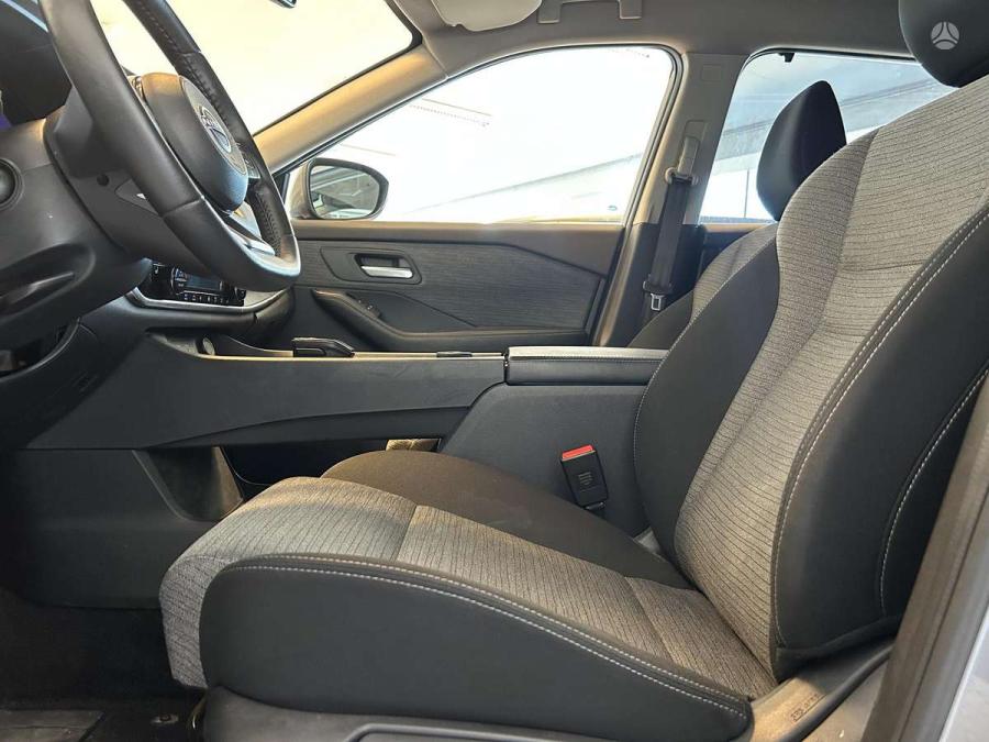 Grey Nissan X-Trail 2024 in Siauliai, with an engine capacity of 1.50 L and mileage of 42 thousand km for 29000 €, photo 13 on AUTOMOTO.COM.LV