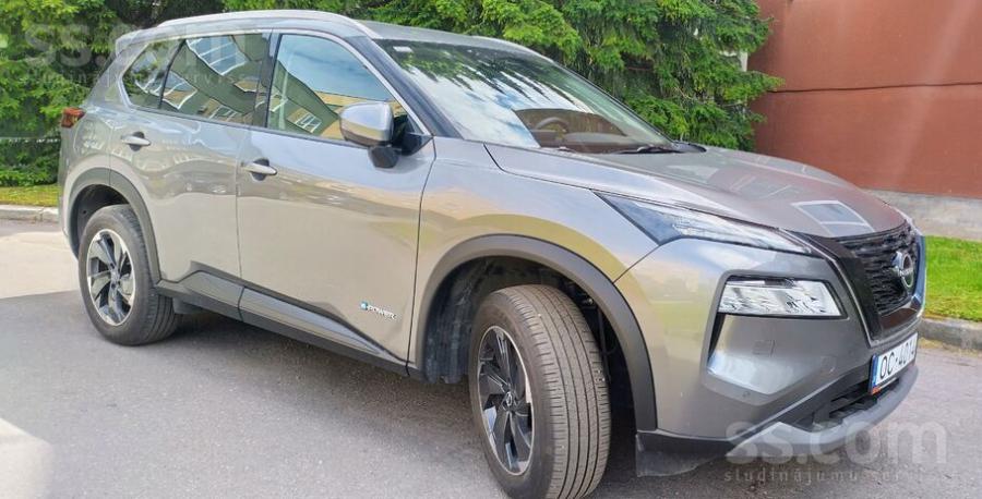 Pelēks Nissan X-Trail 2025 Rīga, ar dzinēja tilpumu 1.50 L un nobraukumu 4 tūkst. km par 37490 €, foto 3 vietnē AUTOMOTO.COM.LV