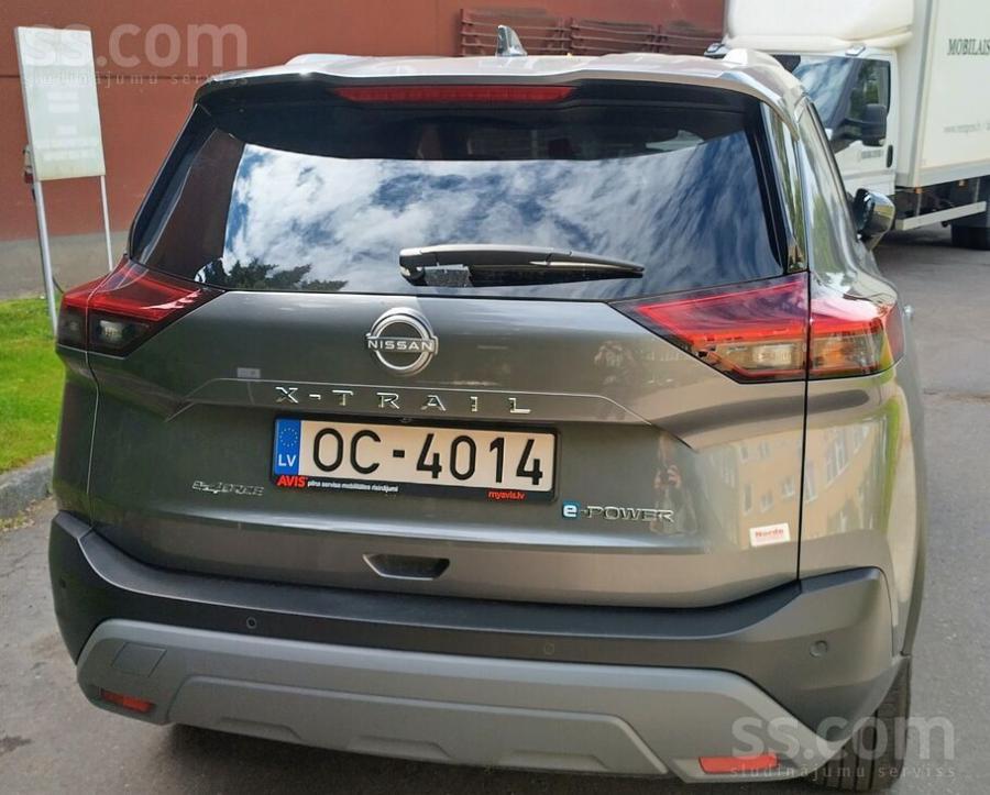 Pelēks Nissan X-Trail 2025 Rīga, ar dzinēja tilpumu 1.50 L un nobraukumu 4 tūkst. km par 37490 €, foto 4 vietnē AUTOMOTO.COM.LV