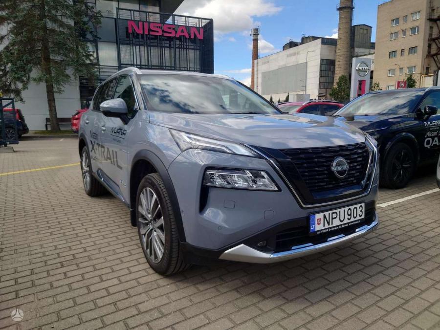 Grey Nissan X-Trail 2025 in Kaunas, with an engine capacity of 1.50 L and mileage of 4 thousand km for 45900 €, photo 4 on AUTOMOTO.COM.LV