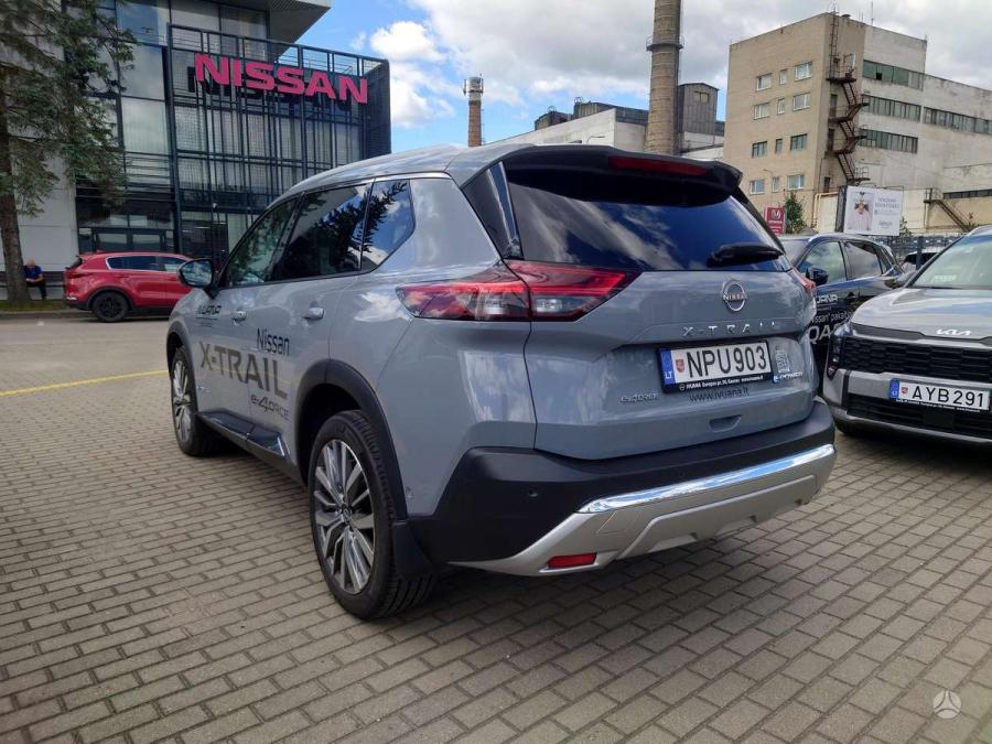 Grey Nissan X-Trail 2025 in Kaunas, with an engine capacity of 1.50 L and mileage of 4 thousand km for 45900 €, photo 5 on AUTOMOTO.COM.LV