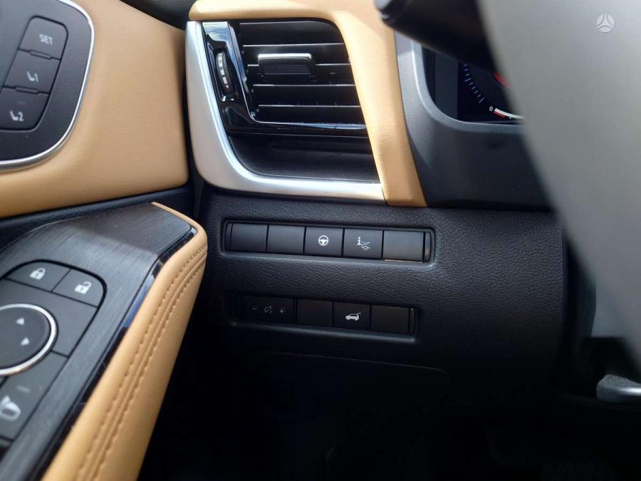 Grey Nissan X-Trail 2025 in Kaunas, with an engine capacity of 1.50 L and mileage of 4 thousand km for 45900 €, photo 16 on AUTOMOTO.COM.LV