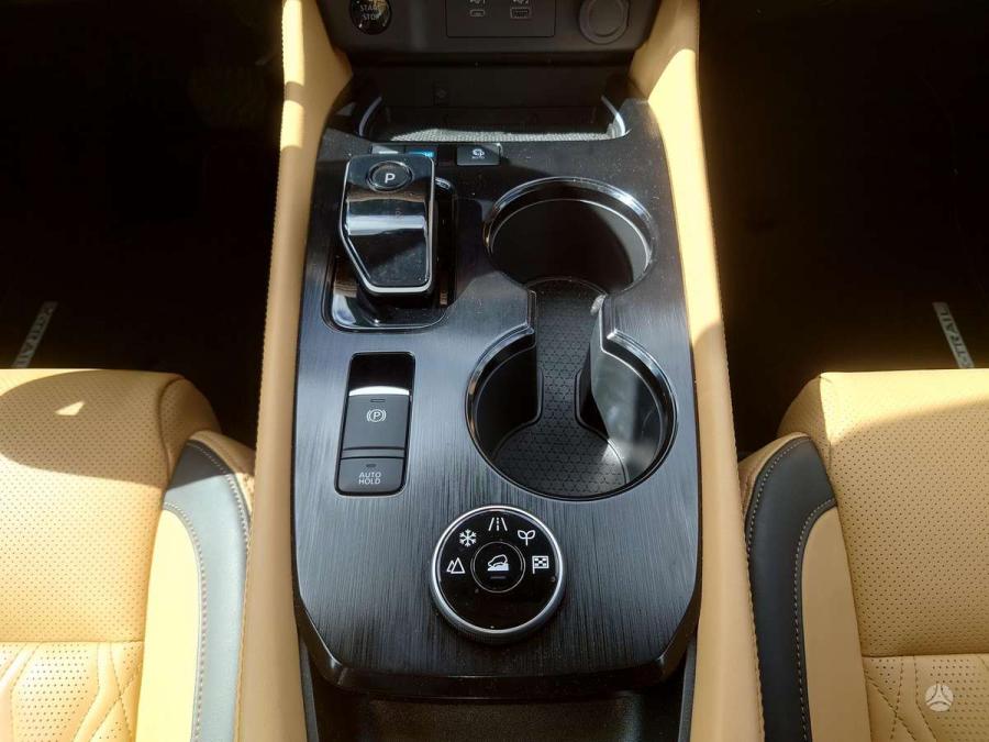 Grey Nissan X-Trail 2025 in Kaunas, with an engine capacity of 1.50 L and mileage of 4 thousand km for 45900 €, photo 20 on AUTOMOTO.COM.LV