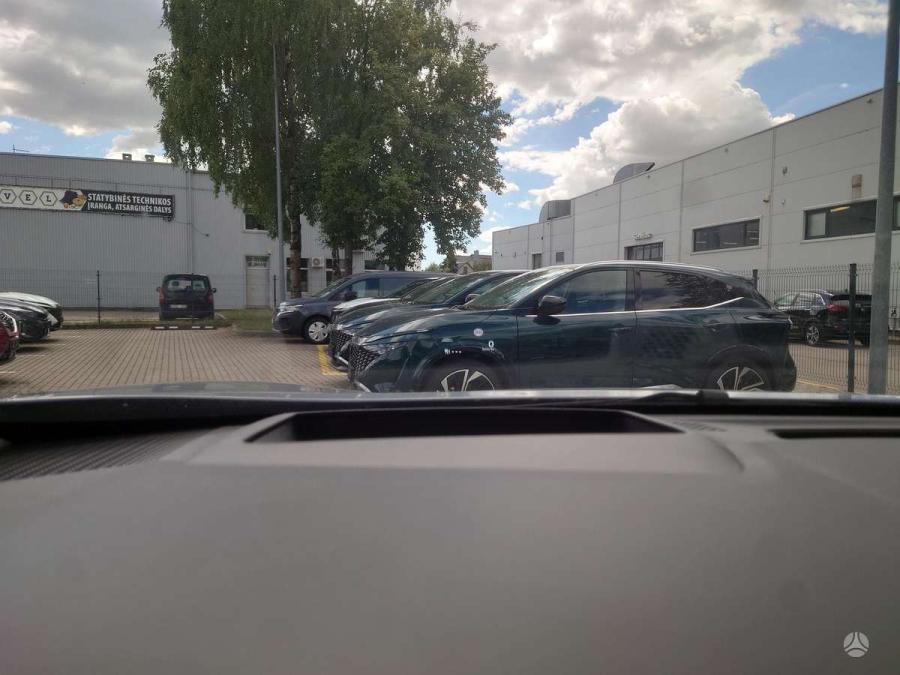 Grey Nissan X-Trail 2025 in Kaunas, with an engine capacity of 1.50 L and mileage of 4 thousand km for 45900 €, photo 24 on AUTOMOTO.COM.LV