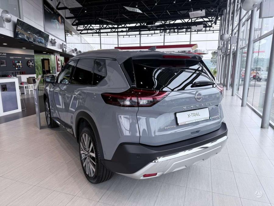 Pelēks Nissan X-Trail 2025 Viļņa, ar dzinēja tilpumu 1.50 L un nobraukumu 0 tūkst. km par 48900 €, foto 5 vietnē AUTOMOTO.COM.LV