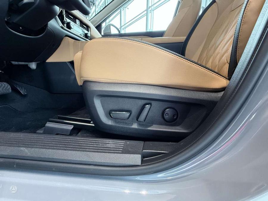 Pelēks Nissan X-Trail 2025 Viļņa, ar dzinēja tilpumu 1.50 L un nobraukumu 0 tūkst. km par 48900 €, foto 9 vietnē AUTOMOTO.COM.LV