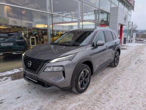 Pelēks Nissan X-Trail 2026 Viļņa, ar dzinēja tilpumu 1.50 L un nobraukumu 15 tūkst. km par 43190 €, foto  vietnē AUTOMOTO.COM.LV