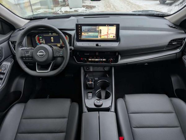 Grey Nissan X-Trail 2026 in Vilnius, with an engine capacity of 1.50 L and mileage of 15 thousand km for 43190 €, photo 11 on AUTOMOTO.COM.LV