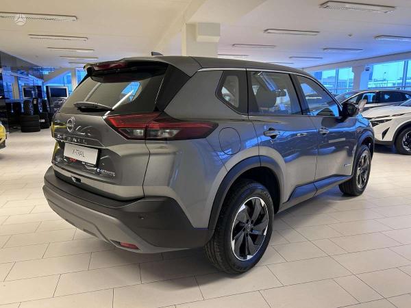 Pelēks Nissan X-Trail 2026 Šauļi, ar dzinēja tilpumu 1.50 L un nobraukumu 16 tūkst. km par 37490 €, foto 3 vietnē AUTOMOTO.COM.LV