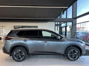 Pelēks Nissan X-Trail 2026 Tartu, ar dzinēja tilpumu 1.50 L un nobraukumu 1 tūkst. km par 42990 €, foto 2 vietnē AUTOMOTO.COM.LV