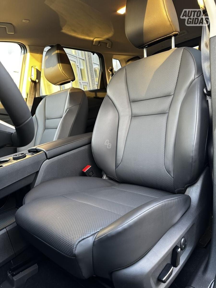 Grey Nissan X-Trail 2026 in Klaipeda, with an engine capacity of 1.50 L and mileage of 900 thousand km for 41900 €, photo 9 on AUTOMOTO.COM.LV