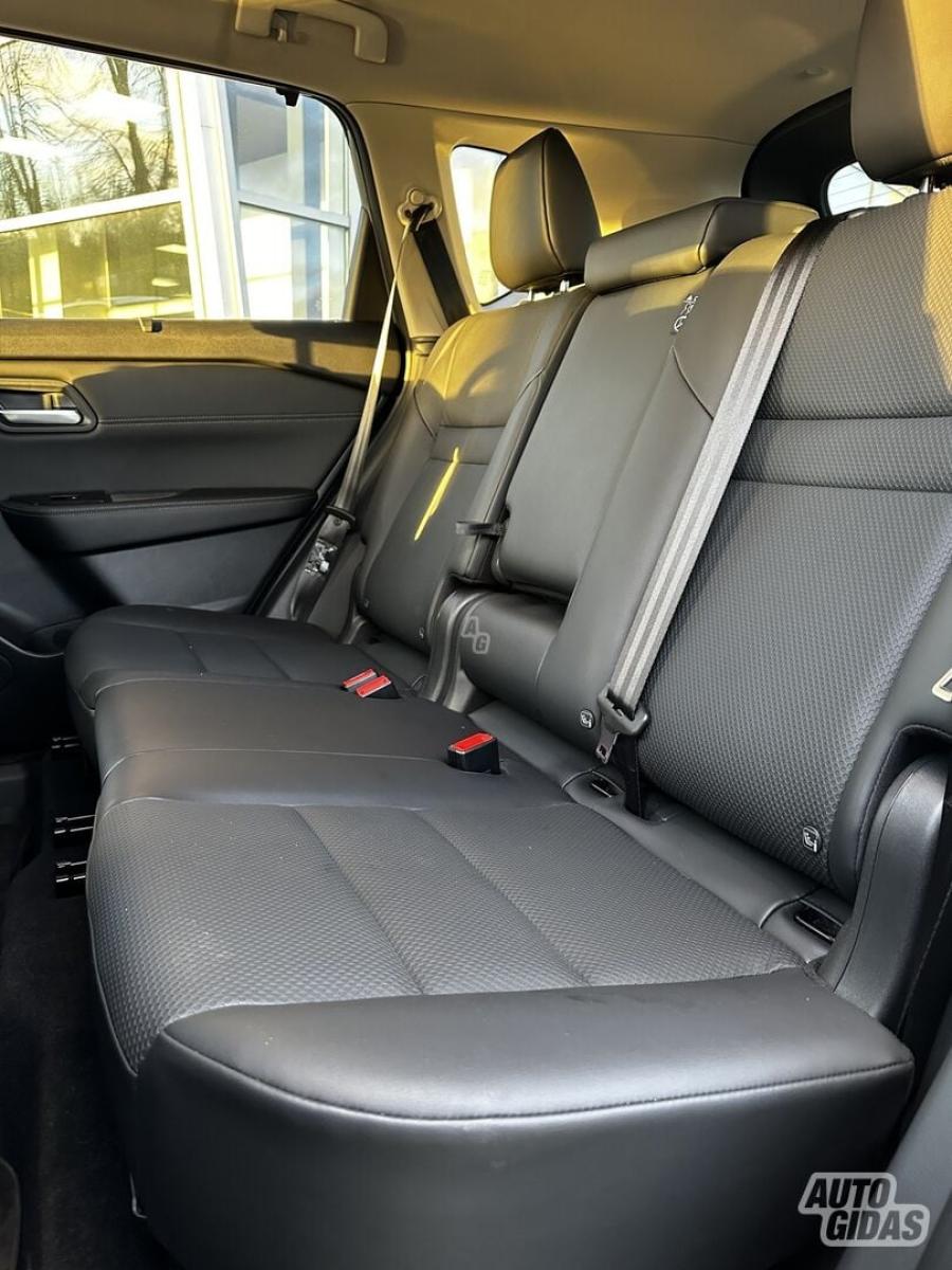 Grey Nissan X-Trail 2026 in Klaipeda, with an engine capacity of 1.50 L and mileage of 900 thousand km for 41900 €, photo 10 on AUTOMOTO.COM.LV