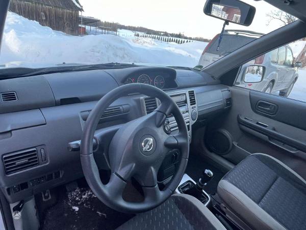 Pelēks Nissan X-Trail 2006 Skaudvilė, ar dzinēja tilpumu 2.20 L un nobraukumu 270 tūkst. km par 2900 €, foto 7 vietnē AUTOMOTO.COM.LV