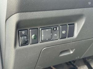 Grey Nissan X-Trail 2006 in Vilnius, with an engine capacity of 2.20 L and mileage of 292 thousand km for 2950 €, photo 14 on AUTOMOTO.COM.LV