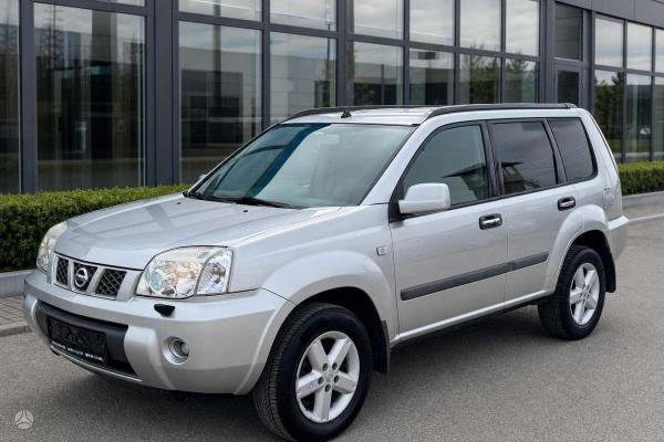 Pelēks Nissan X-Trail 2006 Viļņa, ar dzinēja tilpumu 2.20 L un nobraukumu 292 tūkst. km par 2750 €, foto 1 vietnē AUTOMOTO.COM.LV