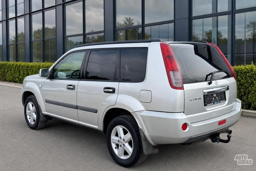 Pelēks Nissan X-Trail 2006 Viļņa, ar dzinēja tilpumu 2.20 L un nobraukumu 292 tūkst. km par 2750 €, foto 4 vietnē AUTOMOTO.COM.LV