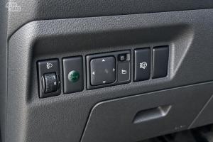 Pelēks Nissan X-Trail 2006 Viļņa, ar dzinēja tilpumu 2.20 L un nobraukumu 292 tūkst. km par 2750 €, foto 12 vietnē AUTOMOTO.COM.LV