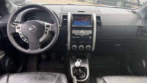 Pelēks Nissan X-Trail 2012 Marijampole, ar dzinēja tilpumu 2.00 L un nobraukumu 247 tūkst. km par 5550 €, foto 20 vietnē AUTOMOTO.COM.LV