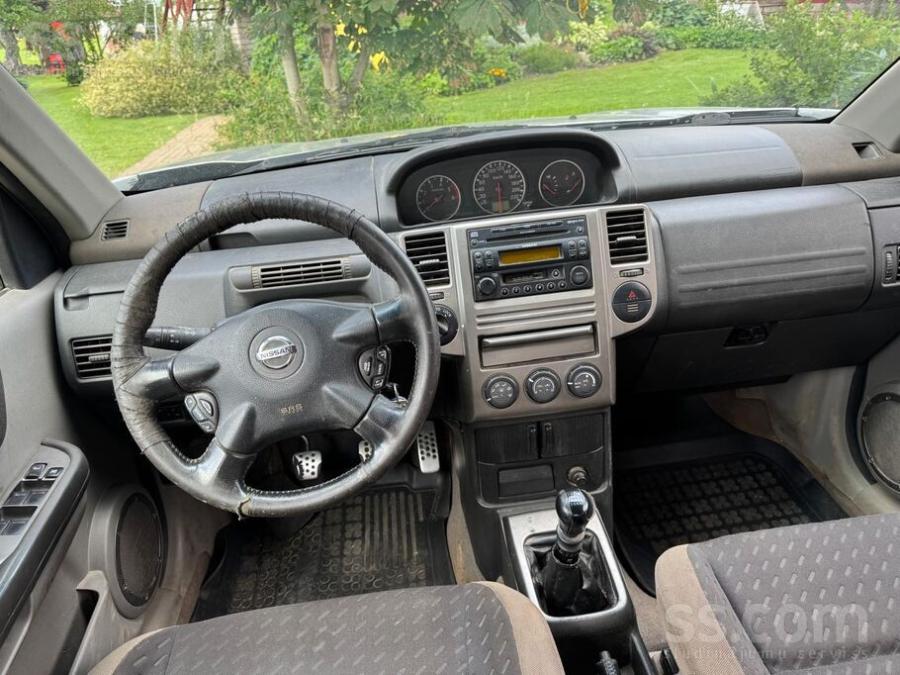Grey Nissan X-Trail 2006 in Limbazi, with an engine capacity of 2.20 L and mileage of 335 thousand km for 2100 €, photo 3 on AUTOMOTO.COM.LV
