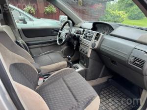 Grey Nissan X-Trail 2006 in Limbazi, with an engine capacity of 2.20 L and mileage of 335 thousand km for 2100 €, photo 4 on AUTOMOTO.COM.LV