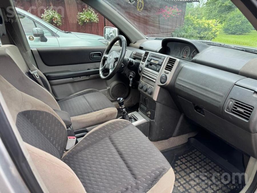 Grey Nissan X-Trail 2006 in Limbazi, with an engine capacity of 2.20 L and mileage of 335 thousand km for 2100 €, photo 4 on AUTOMOTO.COM.LV