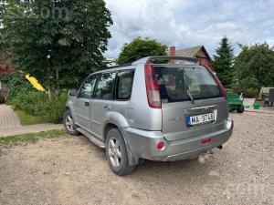 Grey Nissan X-Trail 2006 in Limbazi, with an engine capacity of 2.20 L and mileage of 335 thousand km for 2100 €, photo 5 on AUTOMOTO.COM.LV