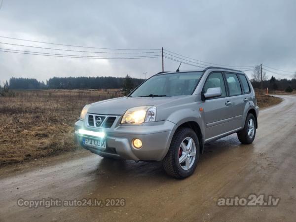 Pelēks Nissan X-Trail 2002 Tallina, ar dzinēja tilpumu 2.20 L un nobraukumu 233 tūkst. km par 2200 €, foto 1 vietnē AUTOMOTO.COM.LV