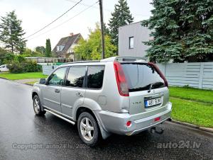 Grey Nissan X-Trail 2004 in Tallinn, with an engine capacity of 2.20 L and mileage of 240 thousand km for 998 €, photo 7 on AUTOMOTO.COM.LV