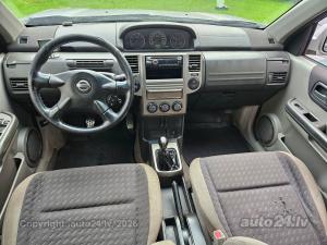 Grey Nissan X-Trail 2004 in Tallinn, with an engine capacity of 2.20 L and mileage of 240 thousand km for 998 €, photo 8 on AUTOMOTO.COM.LV