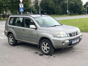 Серый Ниссан ИксТрейл 2006 в Нарва, объемом двигателя 2.20 л и пробегом 261 тыс. км за 1999 €, фото 3 на AUTOMOTO.COM.LV