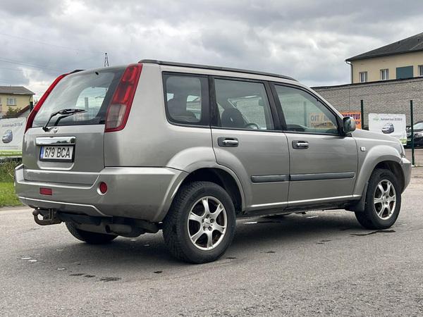 Pelēks Nissan X-Trail 2006 Narva, ar dzinēja tilpumu 2.20 L un nobraukumu 261 tūkst. km par 1999 €, foto 8 vietnē AUTOMOTO.COM.LV