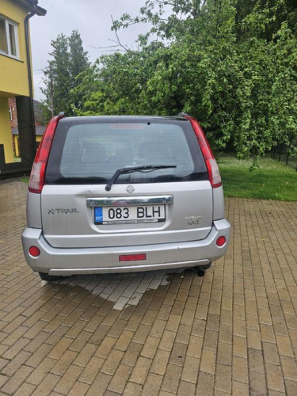 Pelēks Nissan X-Trail 2007 Otepē, ar dzinēja tilpumu 0.00 L un nobraukumu 166 tūkst. km par 1000 €, foto 3 vietnē AUTOMOTO.COM.LV