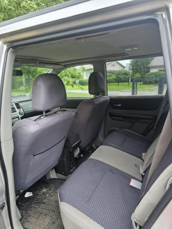 Pelēks Nissan X-Trail 2007 Otepē, ar dzinēja tilpumu 0.00 L un nobraukumu 166 tūkst. km par 1000 €, foto 5 vietnē AUTOMOTO.COM.LV