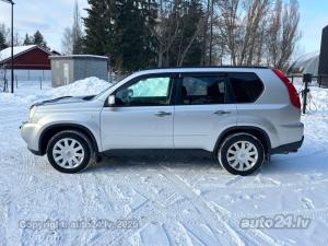 Pelēks Nissan X-Trail 2008 Tartu, ar dzinēja tilpumu 2.00 L un nobraukumu 279 tūkst. km par 3800 €, foto 2 vietnē AUTOMOTO.COM.LV