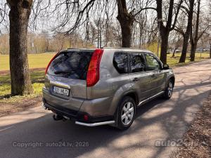 Grey Nissan X-Trail 2008 in Tallinn, with an engine capacity of 2.00 L and mileage of 147 thousand km for 6999 €, photo 6 on AUTOMOTO.COM.LV