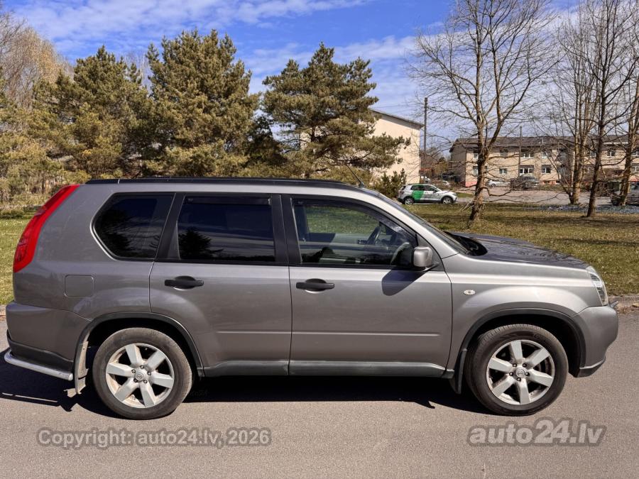 Grey Nissan X-Trail 2008 in Tallinn, with an engine capacity of 2.00 L and mileage of 147 thousand km for 6999 €, photo 12 on AUTOMOTO.COM.LV