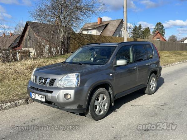 Grey Nissan X-Trail 2009 in Tartu, with an engine capacity of 2.00 L and mileage of 329 thousand km for 2999 €, photo 1 on AUTOMOTO.COM.LV