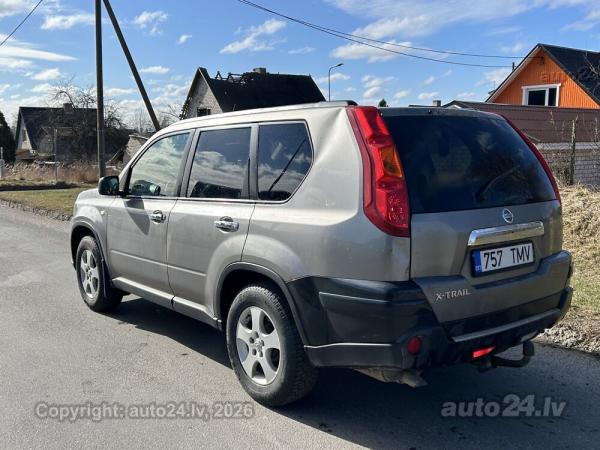 Grey Nissan X-Trail 2009 in Tartu, with an engine capacity of 2.00 L and mileage of 329 thousand km for 2999 €, photo 3 on AUTOMOTO.COM.LV