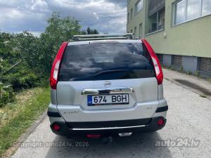 Pelēks Nissan X-Trail 2012 Tallina, ar dzinēja tilpumu 2.00 L un nobraukumu 165 tūkst. km par 7999 €, foto 5 vietnē AUTOMOTO.COM.LV
