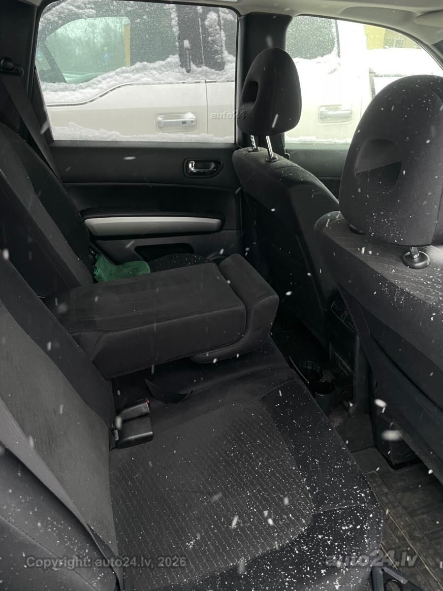 Pelēks Nissan X-Trail 2012 Tallina, ar dzinēja tilpumu 2.00 L un nobraukumu 165 tūkst. km par 7999 €, foto 9 vietnē AUTOMOTO.COM.LV