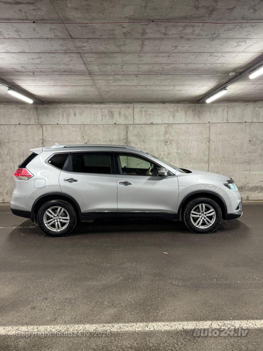 Pelēks Nissan X-Trail 2015 Tallina, ar dzinēja tilpumu 1.60 L un nobraukumu 172 tūkst. km par 9300 €, foto 6 vietnē AUTOMOTO.COM.LV