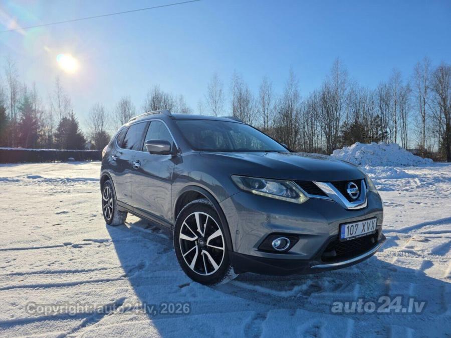 Grey Nissan X-Trail 2016 in Tartu, with an engine capacity of 1.60 L and mileage of 228 thousand km for 9990 €, photo 1 on AUTOMOTO.COM.LV