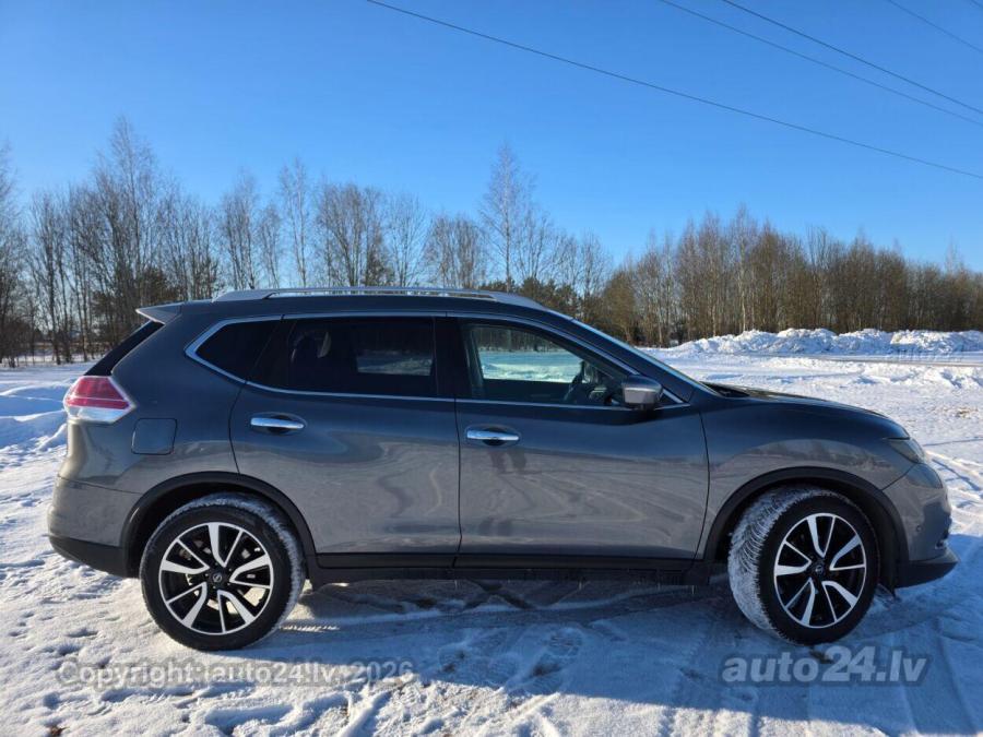 Grey Nissan X-Trail 2016 in Tartu, with an engine capacity of 1.60 L and mileage of 228 thousand km for 9990 €, photo 3 on AUTOMOTO.COM.LV