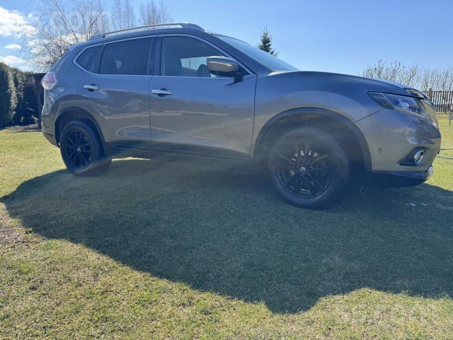 Pelēks Nissan X-Trail 2017 Rīga, ar dzinēja tilpumu 2.00 L un nobraukumu 219 tūkst. km par 10000 €, foto 3 vietnē AUTOMOTO.COM.LV