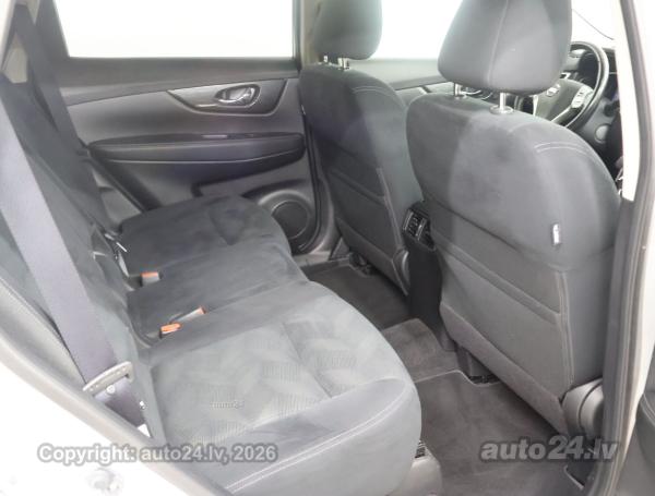 Grey Nissan X-Trail 2017 in Tallinn, with an engine capacity of 1.60 L and mileage of 90 thousand km for 11900 €, photo 9 on AUTOMOTO.COM.LV