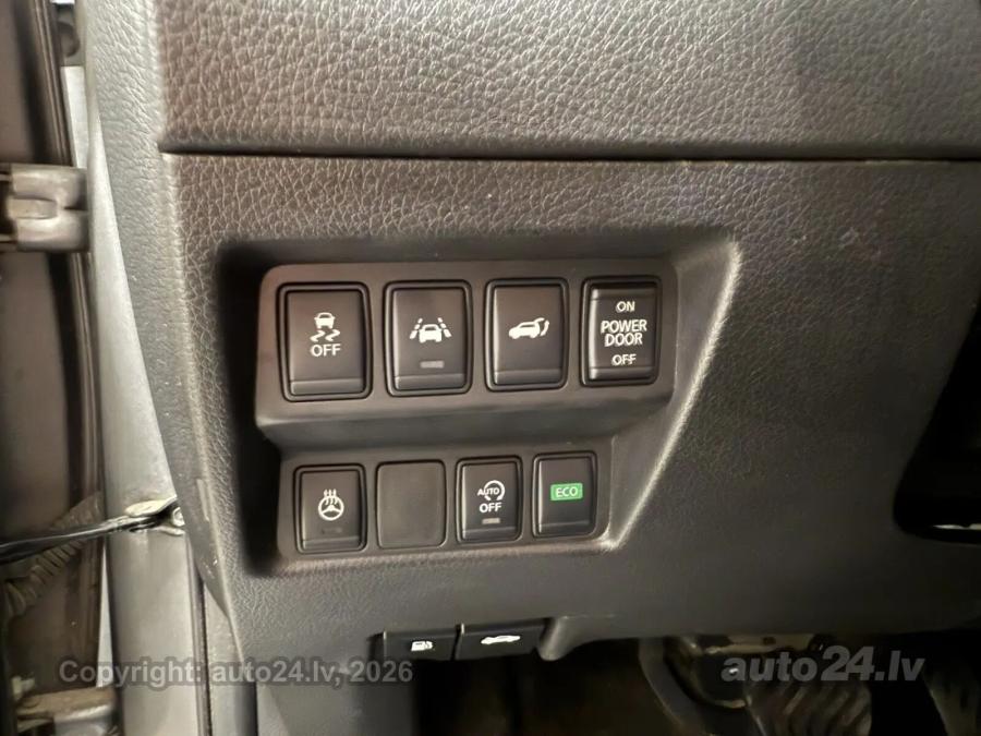 Pelēks Nissan X-Trail 2018 Tallina, ar dzinēja tilpumu 1.60 L un nobraukumu 114 tūkst. km par 12995 €, foto 28 vietnē AUTOMOTO.COM.LV