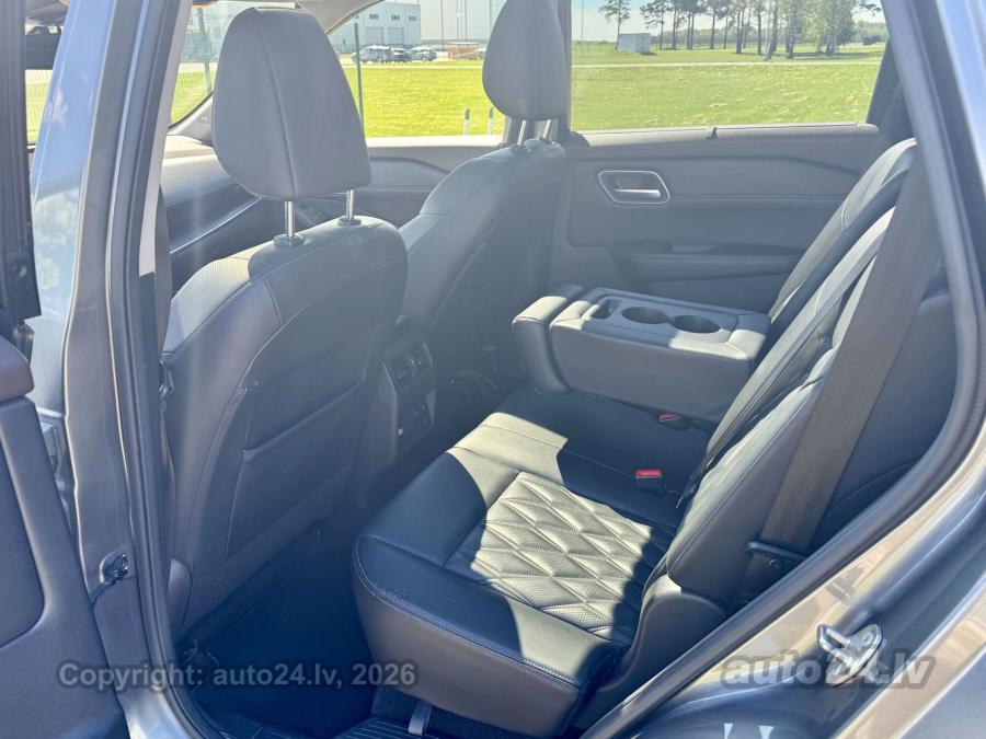 Pelēks Nissan X-Trail 2023 Tallina, ar dzinēja tilpumu 1.50 L un nobraukumu 70 tūkst. km par 36770 €, foto 11 vietnē AUTOMOTO.COM.LV